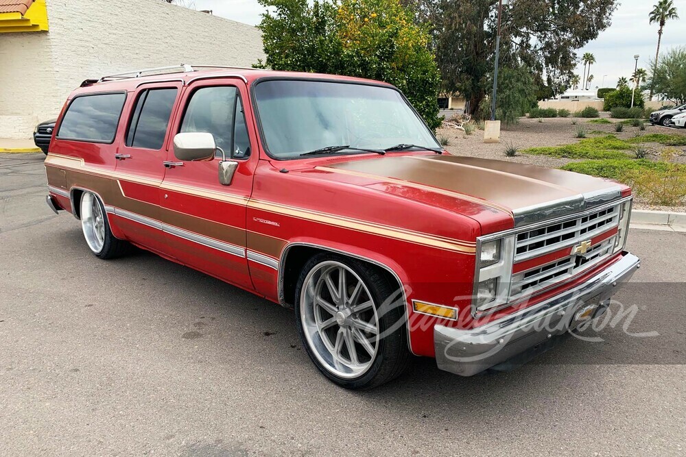 1989 CHEVROLET SUBURBAN CUSTOM SUV