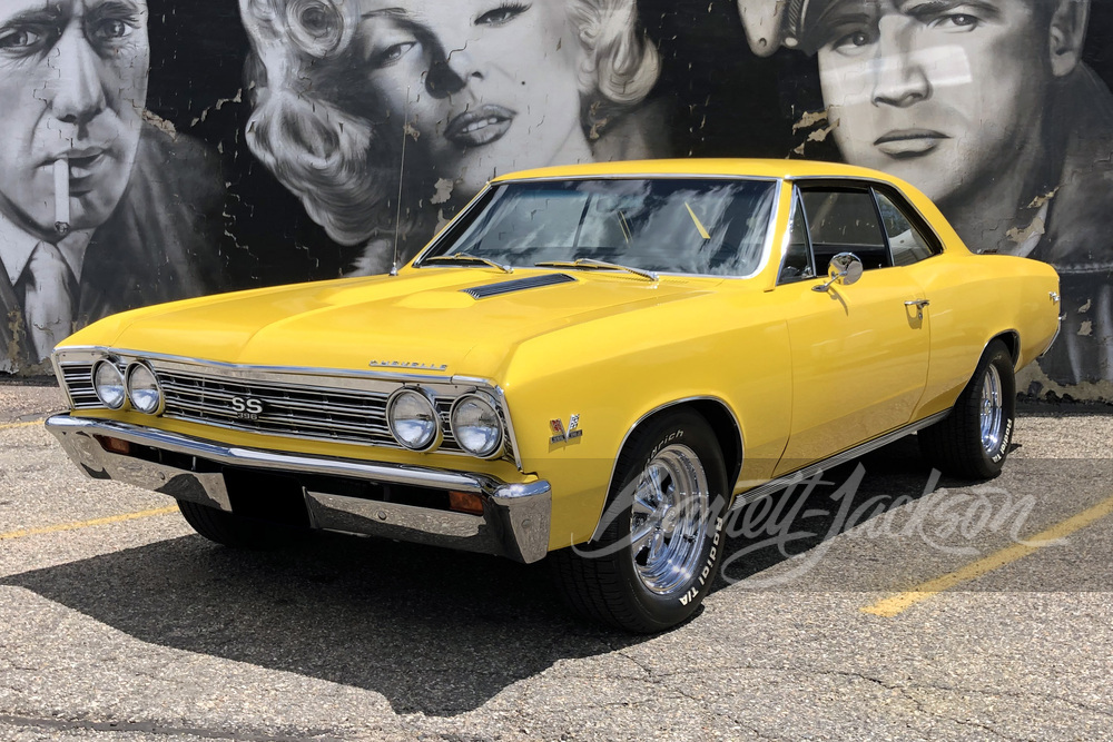 1967 CHEVROLET CHEVELLE SS 396 CUSTOM COUPE - Front 3/4 - 256719