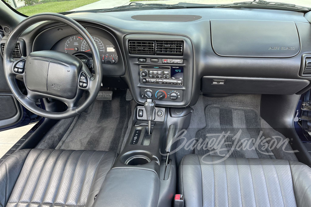 2002 CHEVROLET CAMARO Z/28 CONVERTIBLE - Interior - 257134