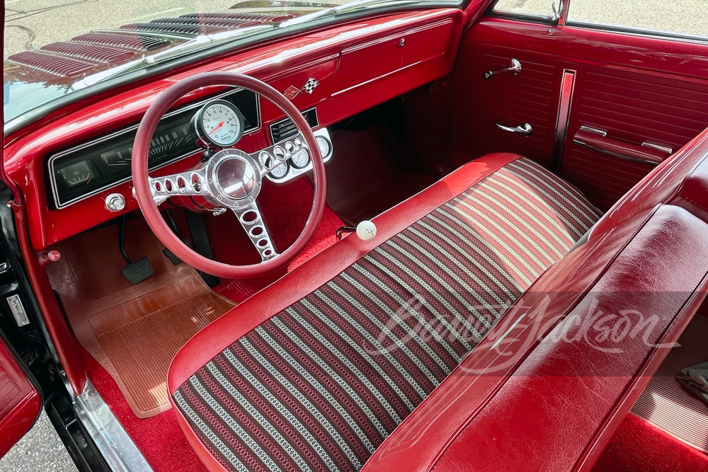 1966 CHEVROLET CHEVY II NOVA CUSTOM COUPE - Interior - 260239