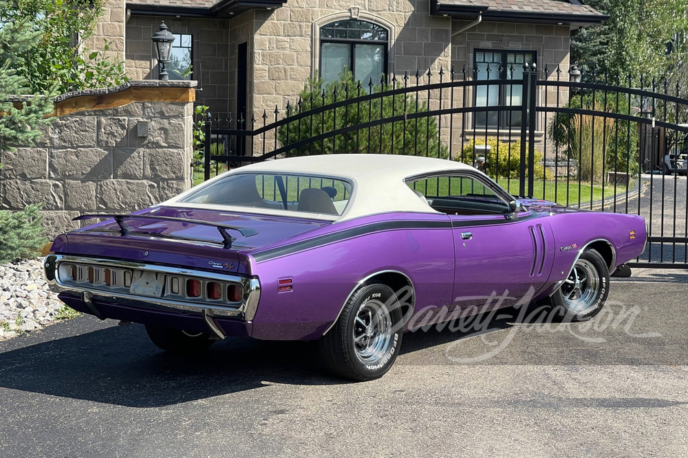 1971 DODGE CHARGER R/T - Rear 3/4 - 260253
