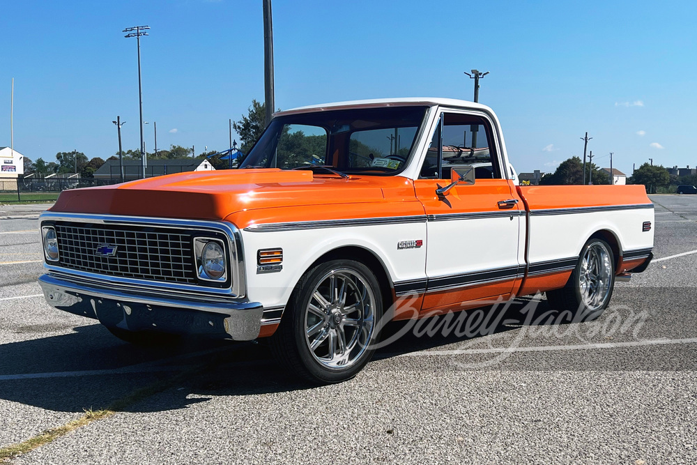 1971 CHEVROLET C10 SUPER CHEYENNE CUSTOM PICKUP - Front 3/4 - 260314