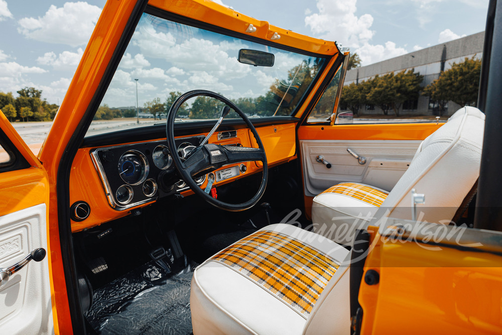 1972 GMC JIMMY - Interior - 260354