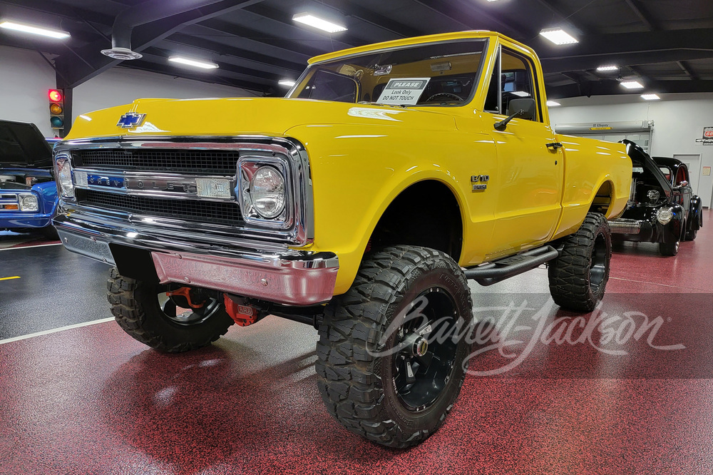 1970 CHEVROLET K10 CUSTOM PICKUP - Front 3/4 - 260484