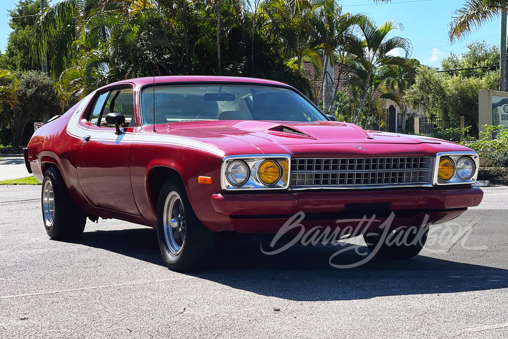 1974 PLYMOUTH ROAD RUNNER - Front 3/4 - 260597