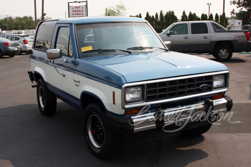 1984 FORD BRONCO II - Front 3/4 - 260847