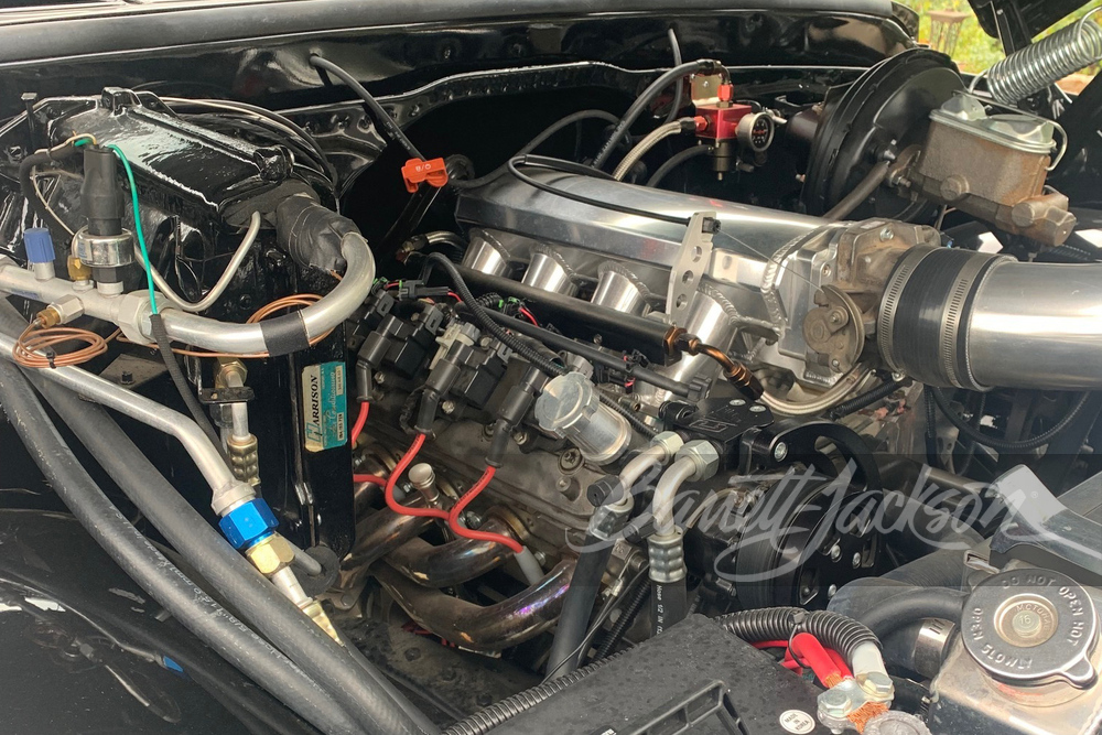 1972 CHEVROLET K10 CUSTOM PICKUP - Engine - 261175