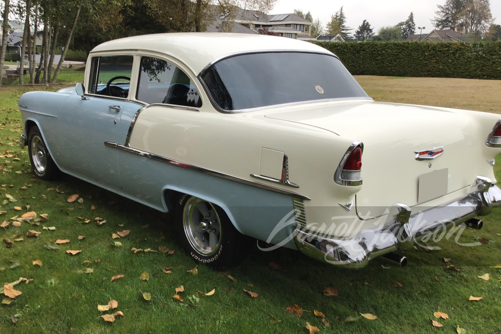 1955 CHEVROLET 210 CUSTOM 2-DOOR POST - Rear 3/4 - 261589