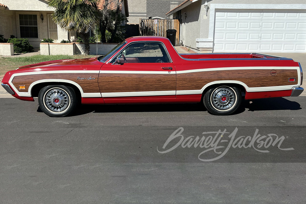 1970 FORD RANCHERO SQUIRE PICKUP - Side Profile - 261756