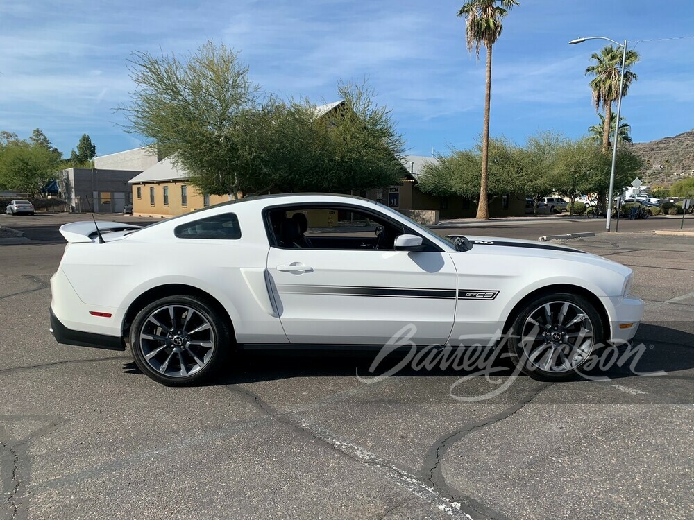 2012 FORD MUSTANG GT/CS - Side Profile - 261797