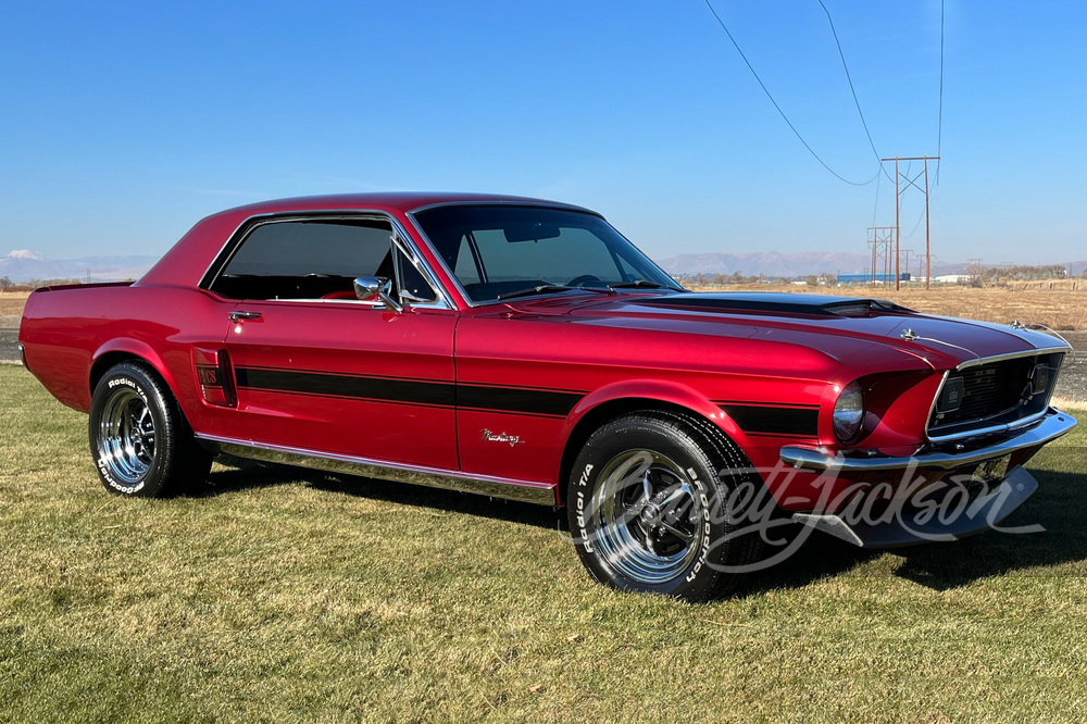 1967 FORD MUSTANG CUSTOM COUPE - Front 3/4 - 262252
