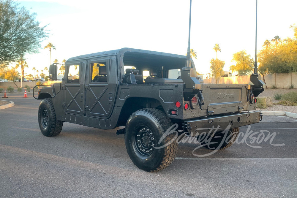 1988 AM GENERAL HUMMER CUSTOM SUV - Rear 3/4 - 262866