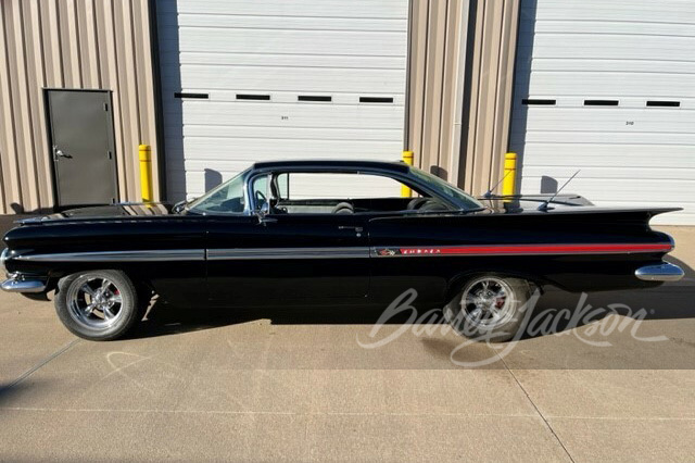 1959 CHEVROLET IMPALA CUSTOM COUPE - Side Profile - 263098