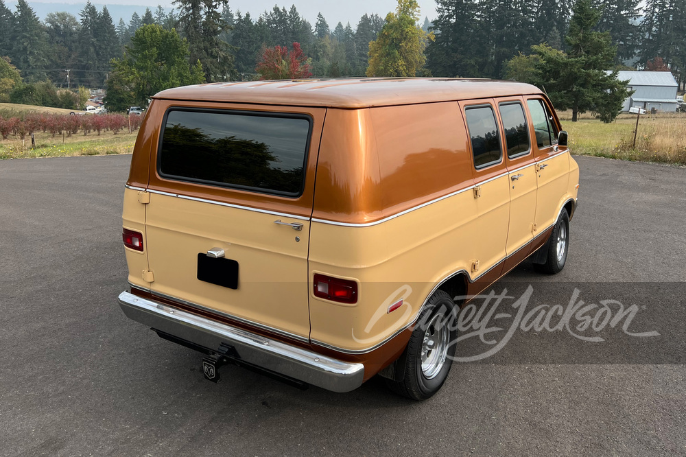 1977 DODGE B-200 VAN - Rear 3/4 - 263259