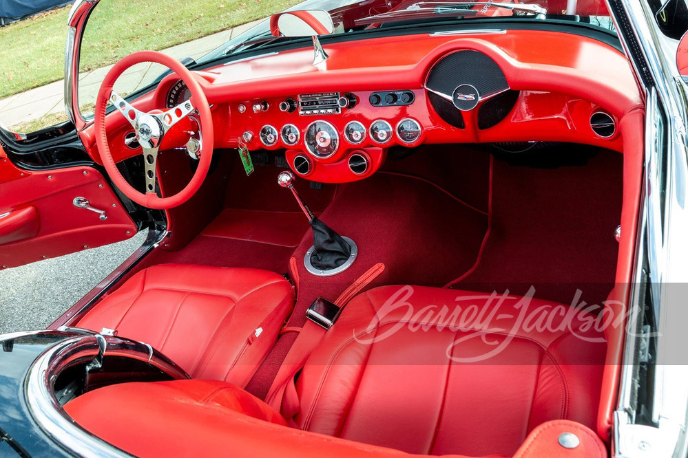 1957 CHEVROLET CORVETTE CUSTOM CONVERTIBLE - Interior - 263683