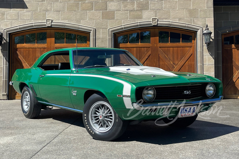 1969 CHEVROLET COPO CAMARO - DICK HARRELL BUILD - Front 3/4 - 267250