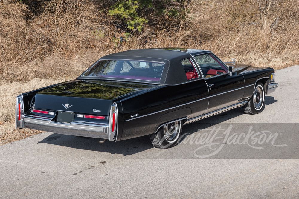 1975 CADILLAC COUPE DE VILLE - Rear 3/4 - 267756