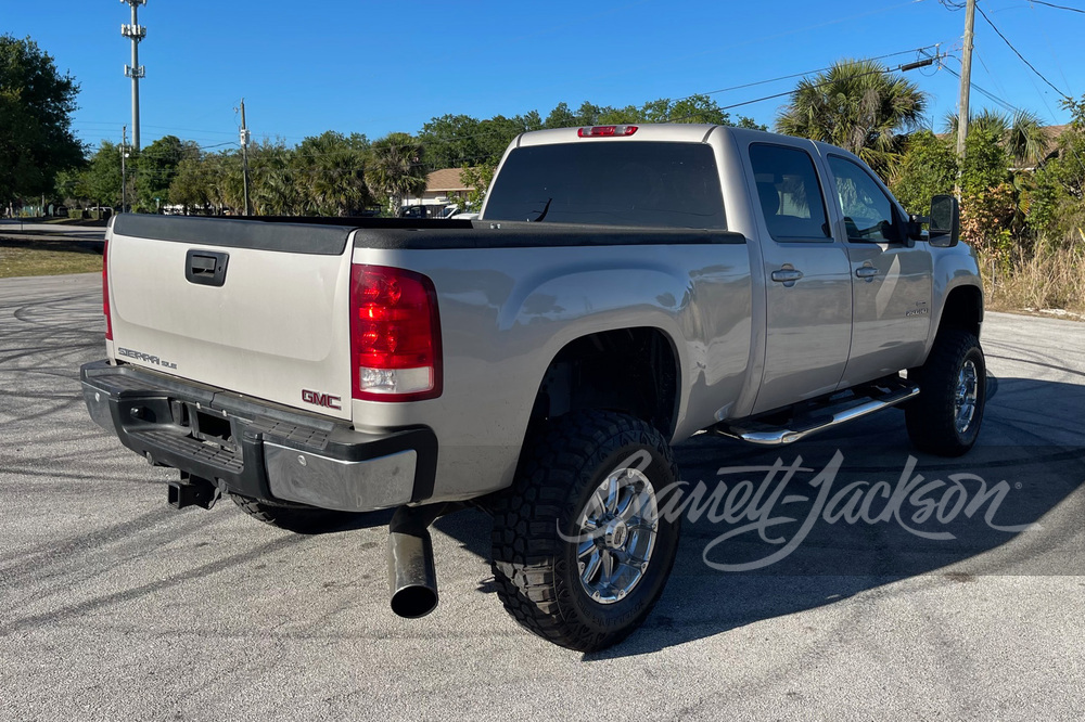 2009 GMC SIERRA 2500 CUSTOM PICKUP - Rear 3/4 - 267815