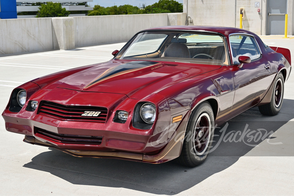 1981 CHEVROLET CAMARO Z/28 - Front 3/4 - 267874