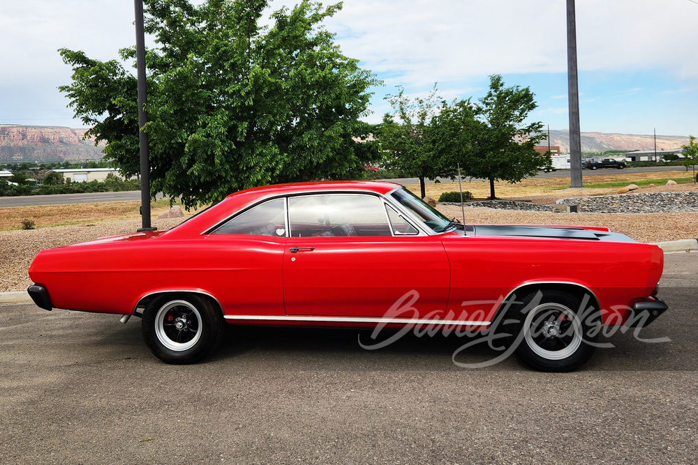 1966 MERCURY COMET CUSTOM COUPE - Front 3/4 - 268810