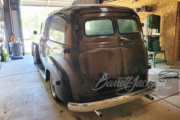 1952 CHEVROLET 3100 CUSTOM PANEL TRUCK - Rear 3/4 - 269801