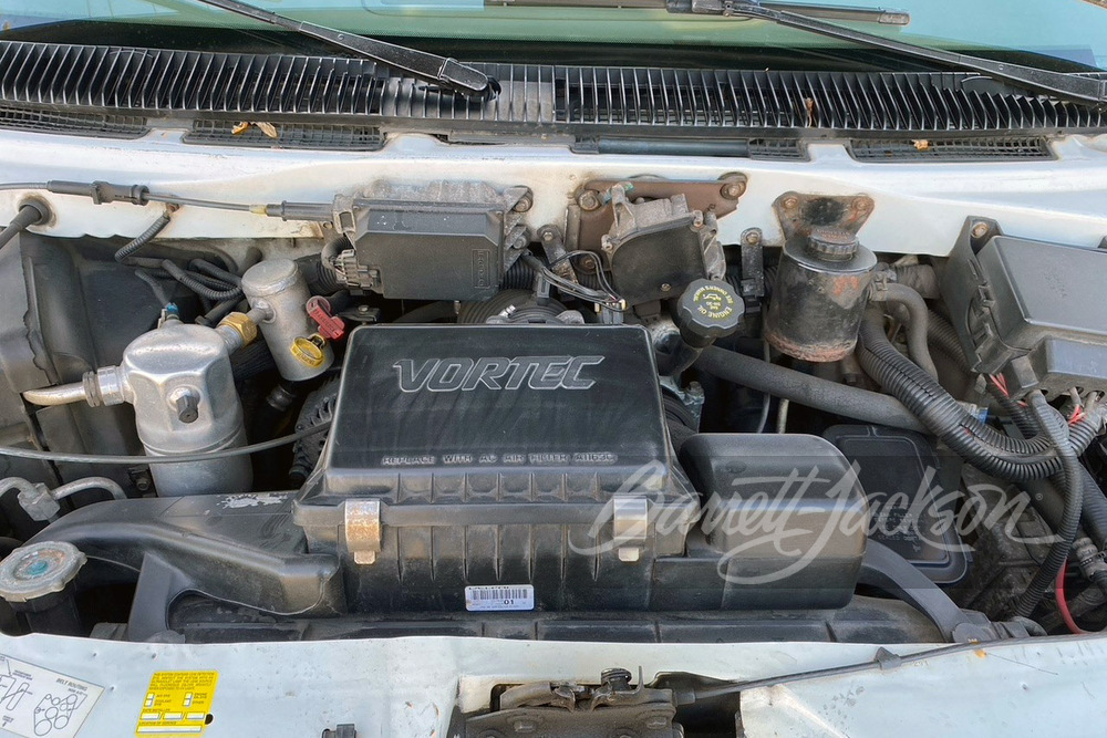 2001 GMC SAFARI MINIVAN - Engine - 270773