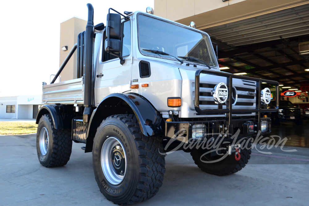 ARNOLD SCHWARZENEGGER'S 1977 MERCEDES-BENZ UNIMOG U1300 SE CU
