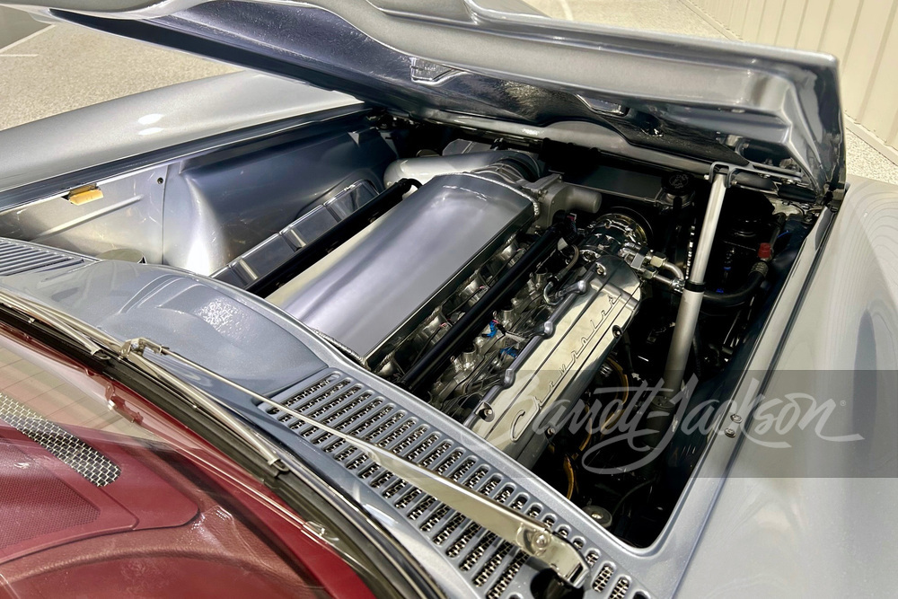 1963 CHEVROLET CORVETTE CUSTOM CONVERTIBLE - Engine - 272666