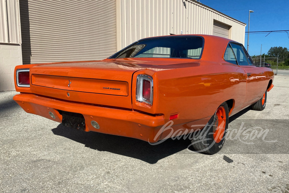 1969 PLYMOUTH ROAD RUNNER - Rear 3/4 - 272770