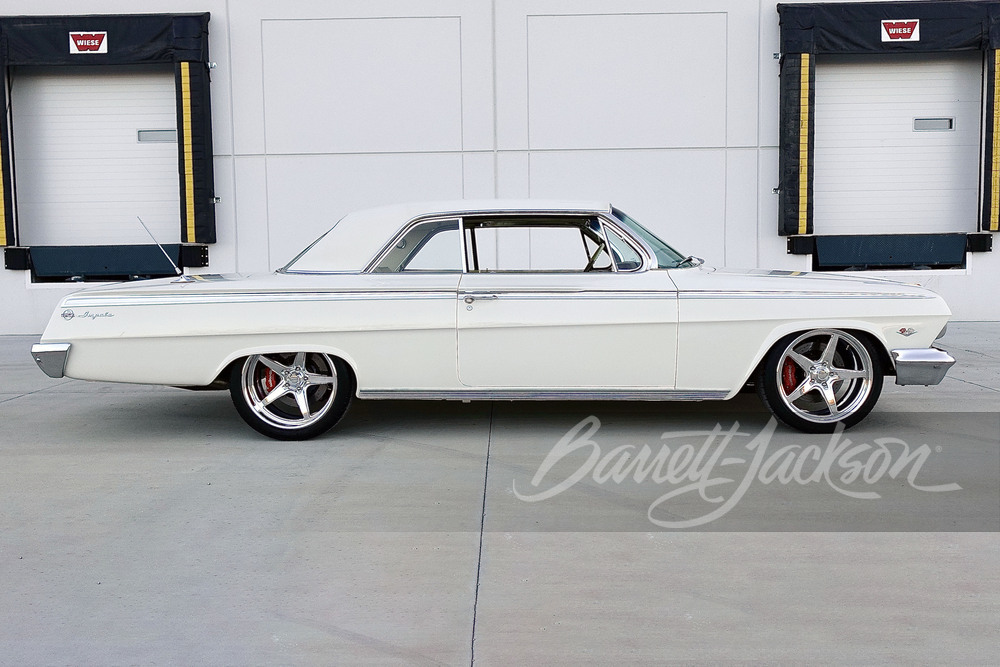 1962 CHEVROLET IMPALA SS CUSTOM COUPE - Side Profile - 273016