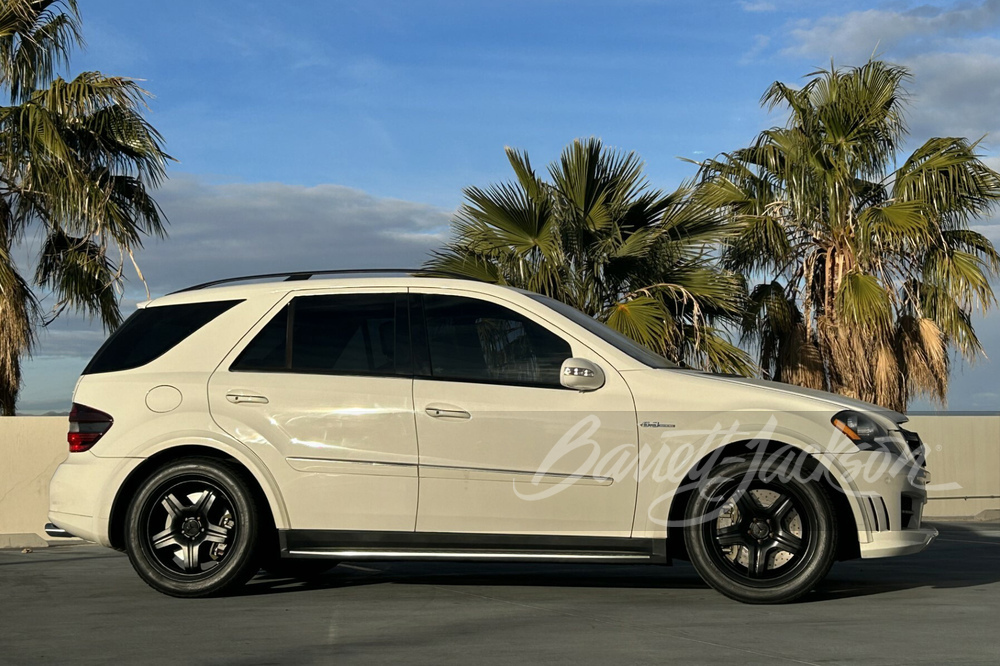 2007 MERCEDES-BENZ ML63 AMG - Side Profile - 275651