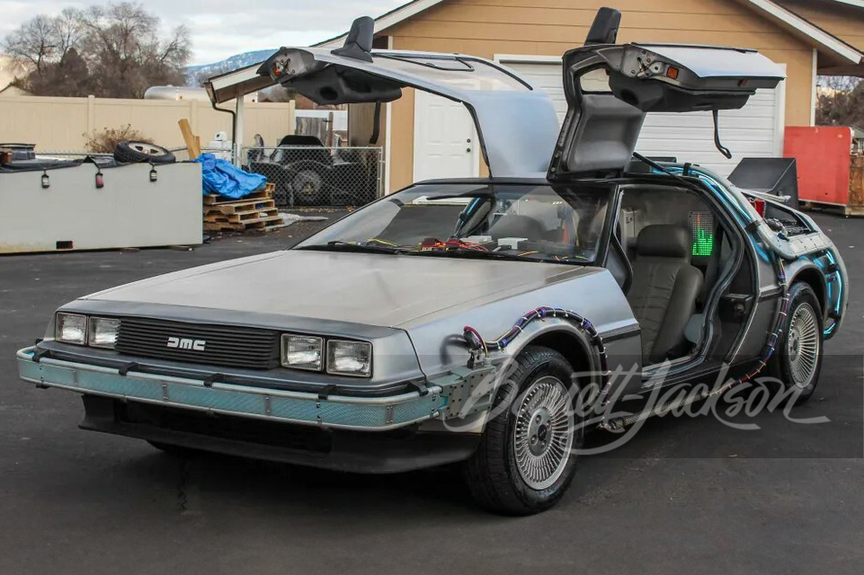 1982 DELOREAN DMC-12 “MR. FUSION TIME MACHINE” RE-CREATION