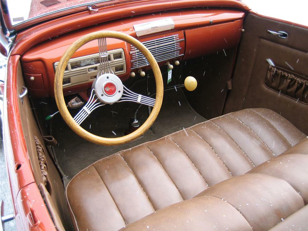 1932 FORD CUSTOM ROADSTER - Interior - 45925