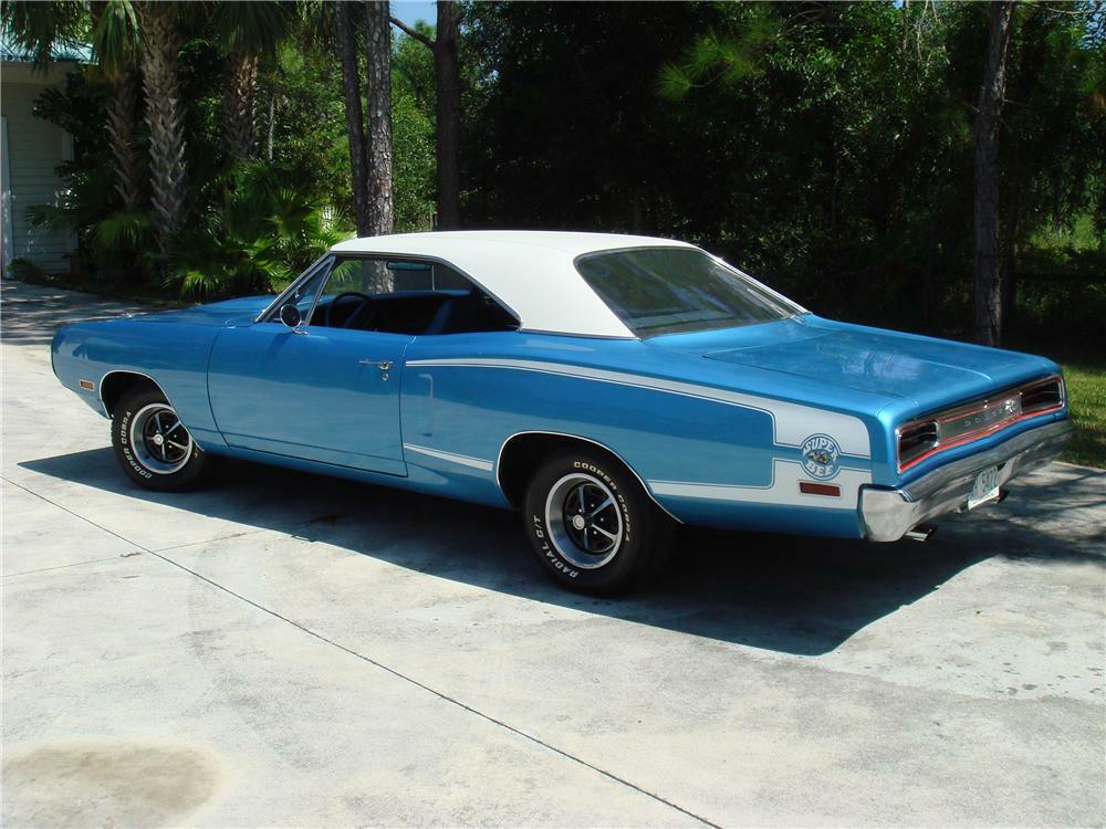 1970 DODGE SUPER BEE 2 DOOR HARDTOP - Rear 3/4 - 49526