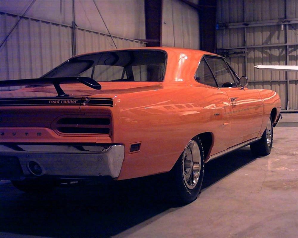 1970 PLYMOUTH ROAD RUNNER 440 SIX PACK - Rear 3/4 - 49732
