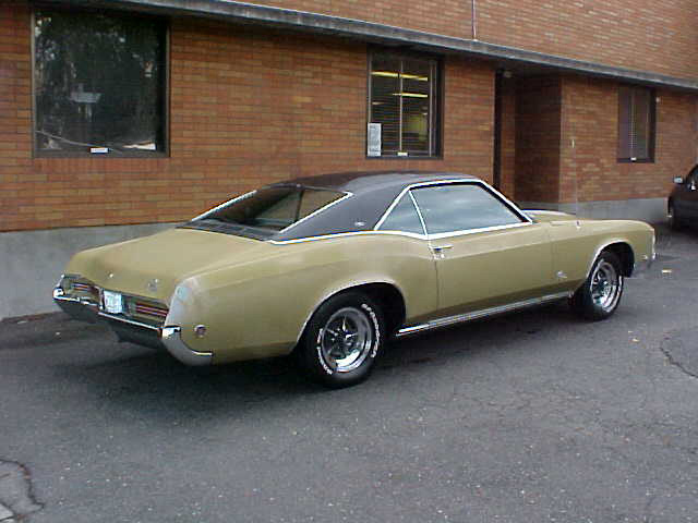 1967 BUICK RIVIERA 2 DOOR HARDTOP