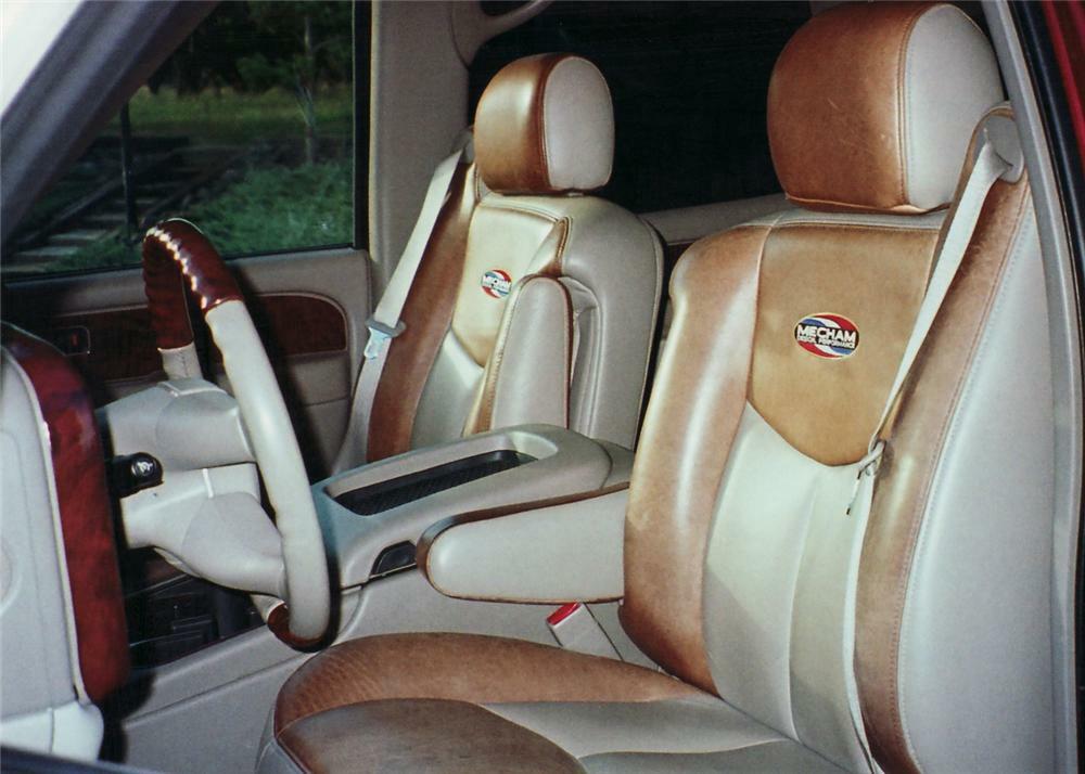 2004 CHEVROLET TAHOE 4 DOOR - Interior - 61379