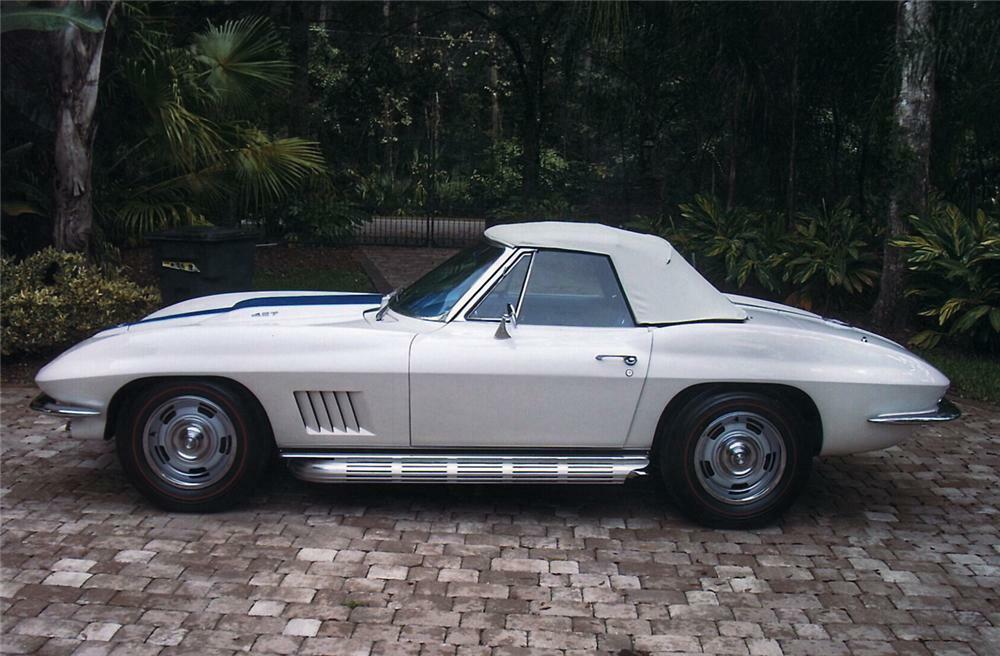 1967 CHEVROLET CORVETTE CONVERTIBLE - Side Profile - 61818