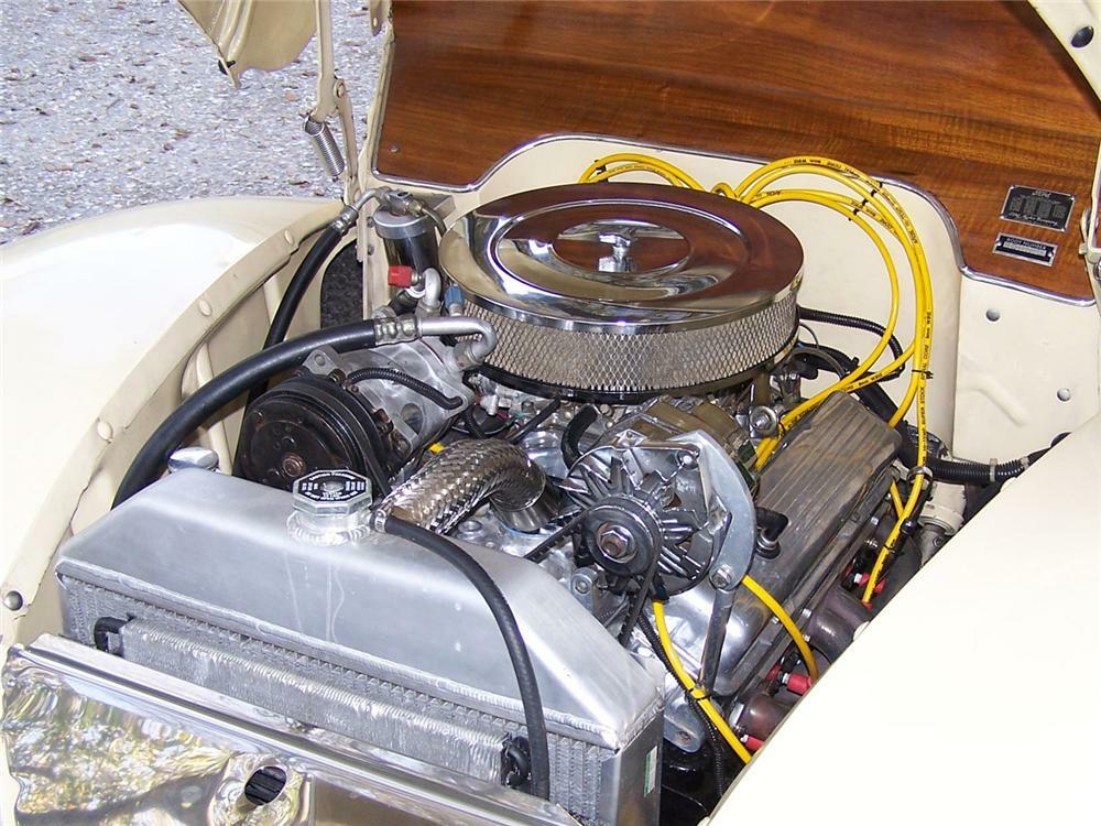 1939 FORD CUSTOM WOODY STATION WAGON - Engine - 63976