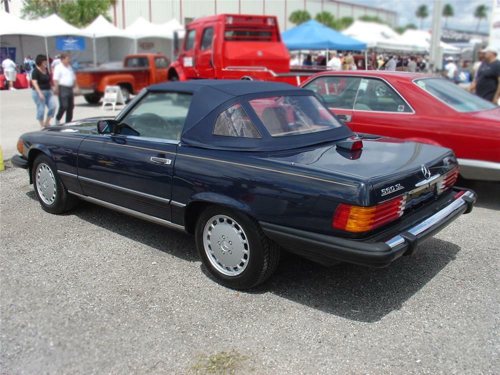 1987 MERCEDES-BENZ 560SL ROADSTER - Rear 3/4 - 64289