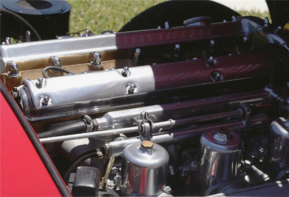 1961 JAGUAR XKE SERIES I ROADSTER - Engine - 65745