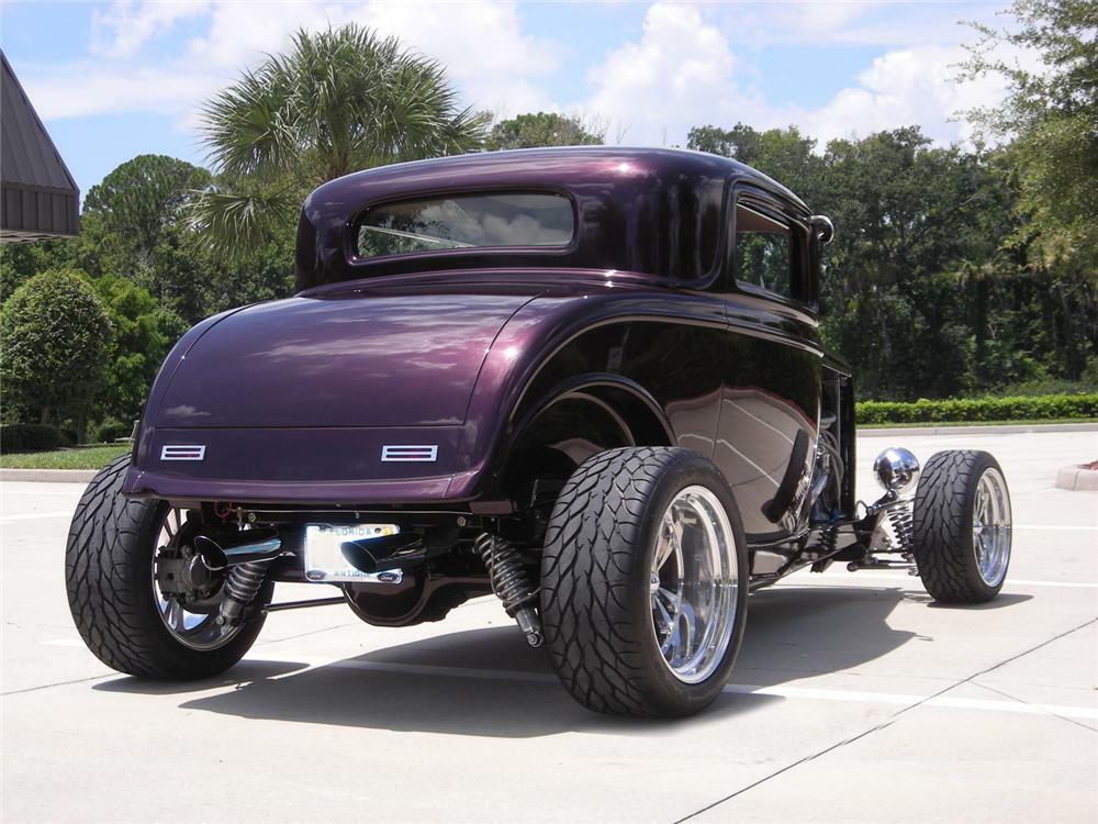 1932 FORD 3 WINDOW COUPE - Rear 3/4 - 65795