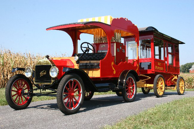 1915 FORD MODEL T CIRCUS CALLIOPE TRUCK WITH WAGON - Front 3/4 - 65839