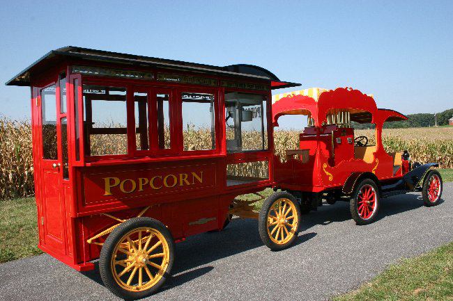 1915 FORD MODEL T CIRCUS CALLIOPE TRUCK WITH WAGON - Rear 3/4 - 65839