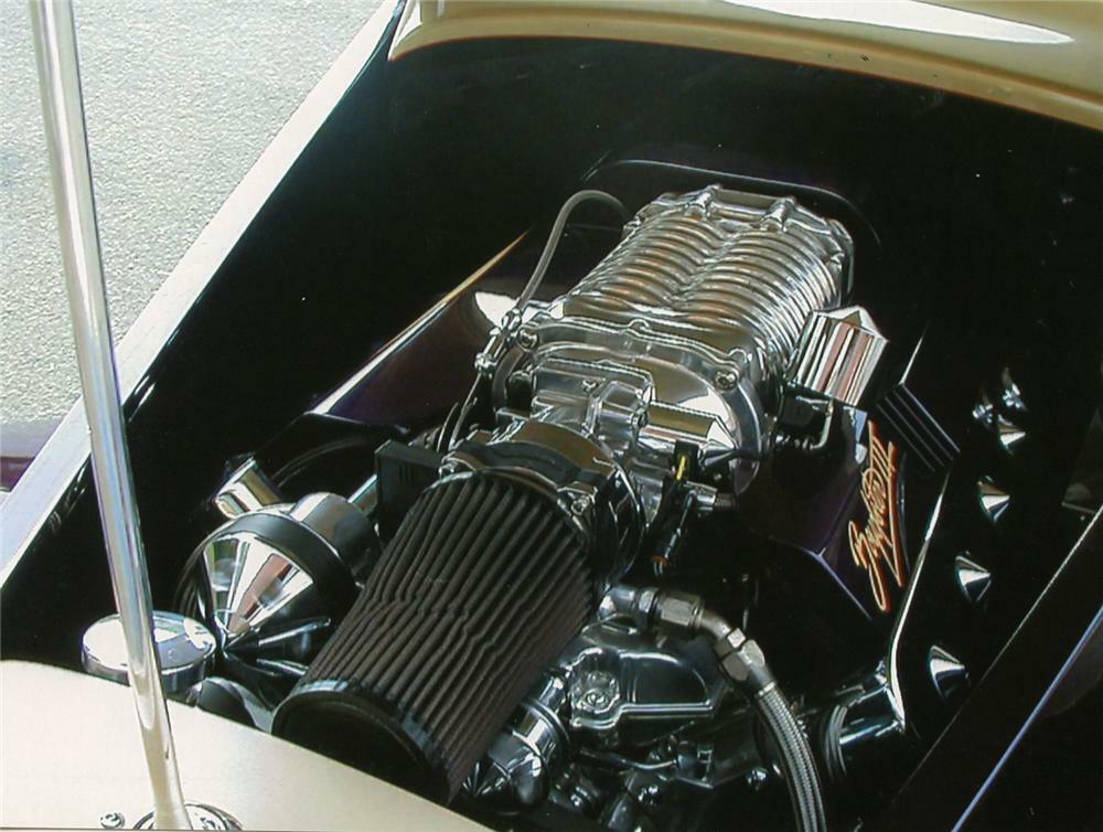 1933 FORD BOYDSTER III 2 DOOR ROADSTER - Rear 3/4 - 66191