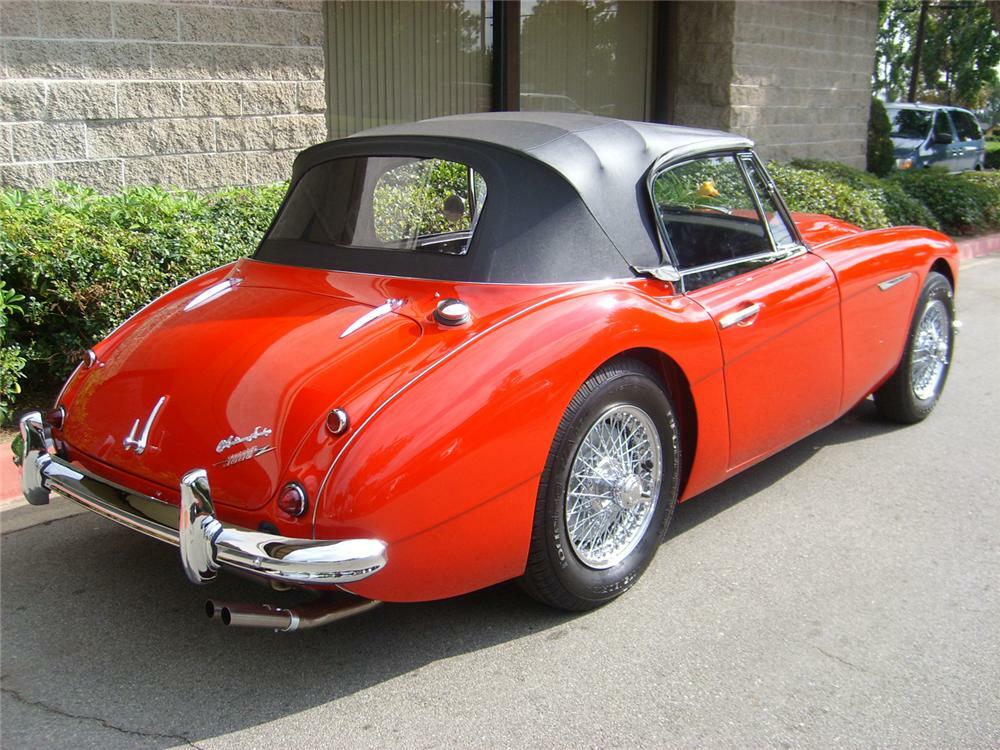 1963 AUSTIN-HEALEY 3000 MARK II BJ7 SPORTS CONVERTIBLE - Rear 3/4 - 70693