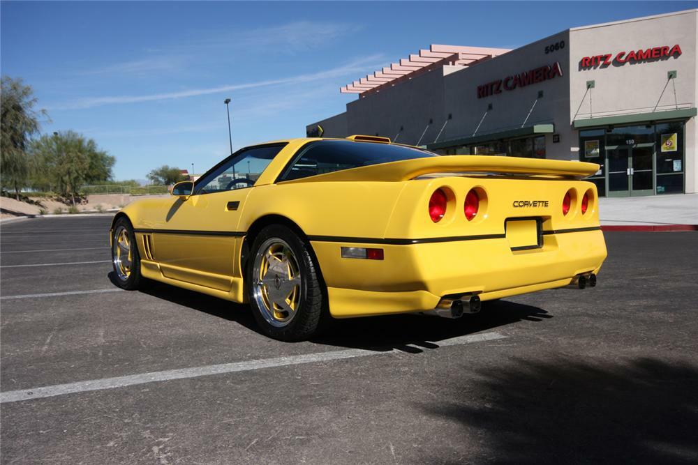 1988 CHEVROLET CORVETTE COUPE - Rear 3/4 - 71126