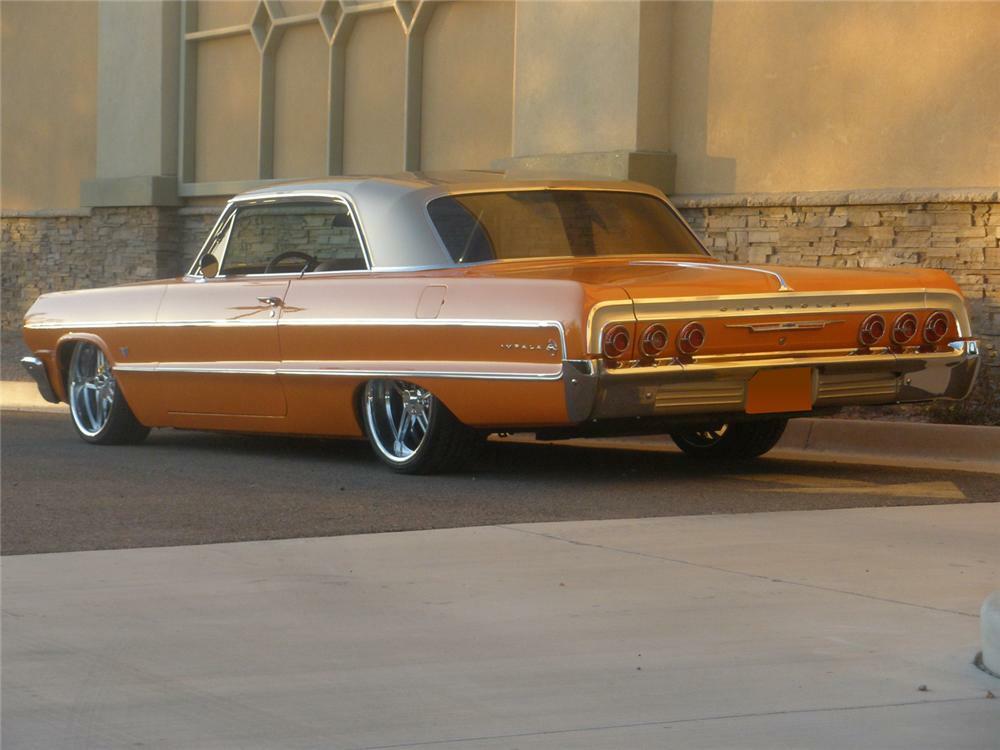 1964 CHEVROLET IMPALA CUSTOM 2 DOOR HARDTOP - Rear 3/4 - 71221