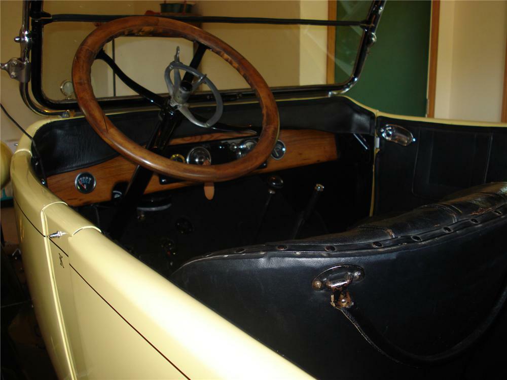 1917 KISSEL 38 5 PASSENGER TOURING CAR - Interior - 71249
