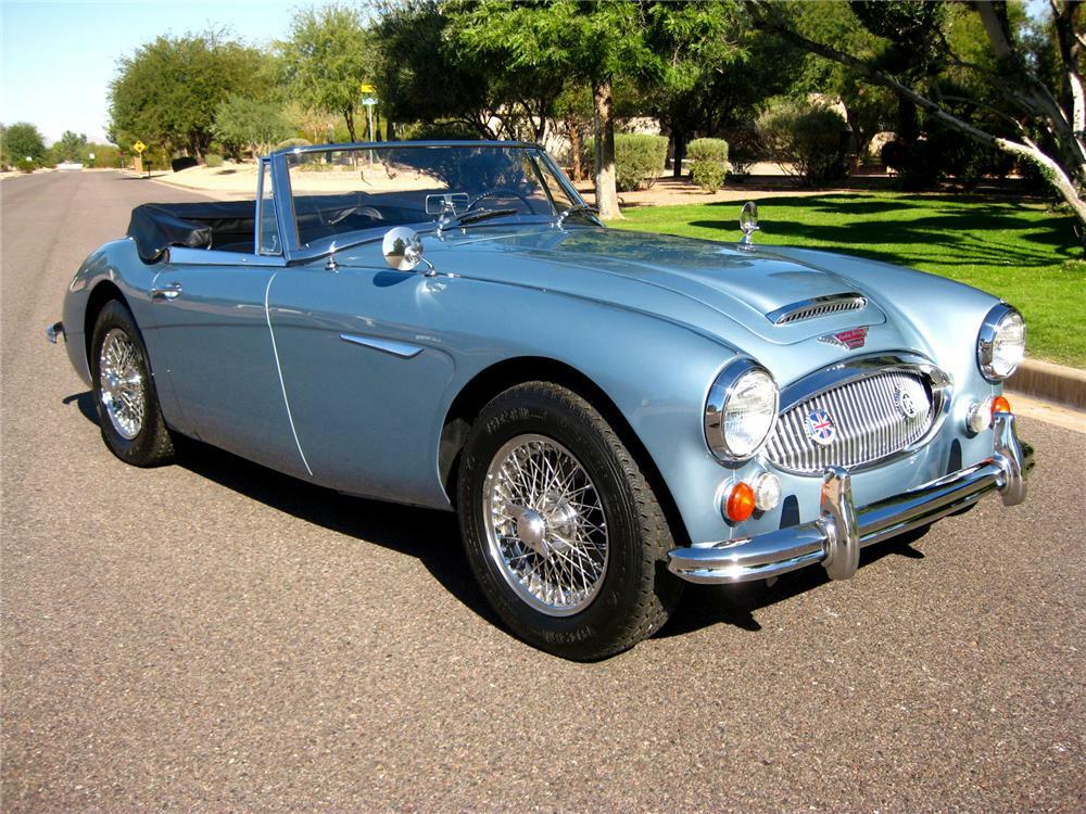 1967 AUSTIN-HEALEY BJ8 CONVERTIBLE - Front 3/4 - 71700